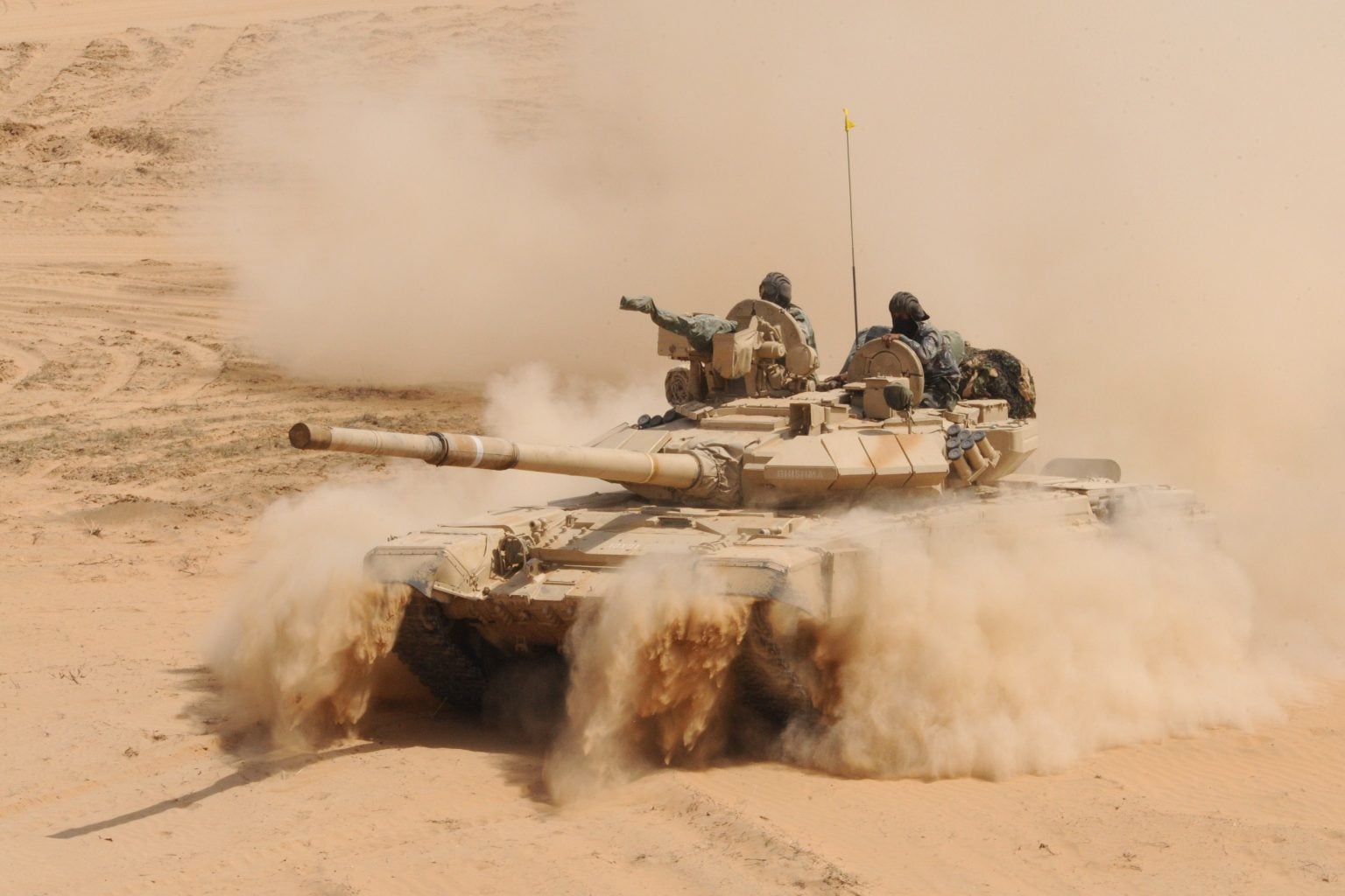 Indian Army T-90 Tanks To Induct Thermal Imager Based Commander Sight ...