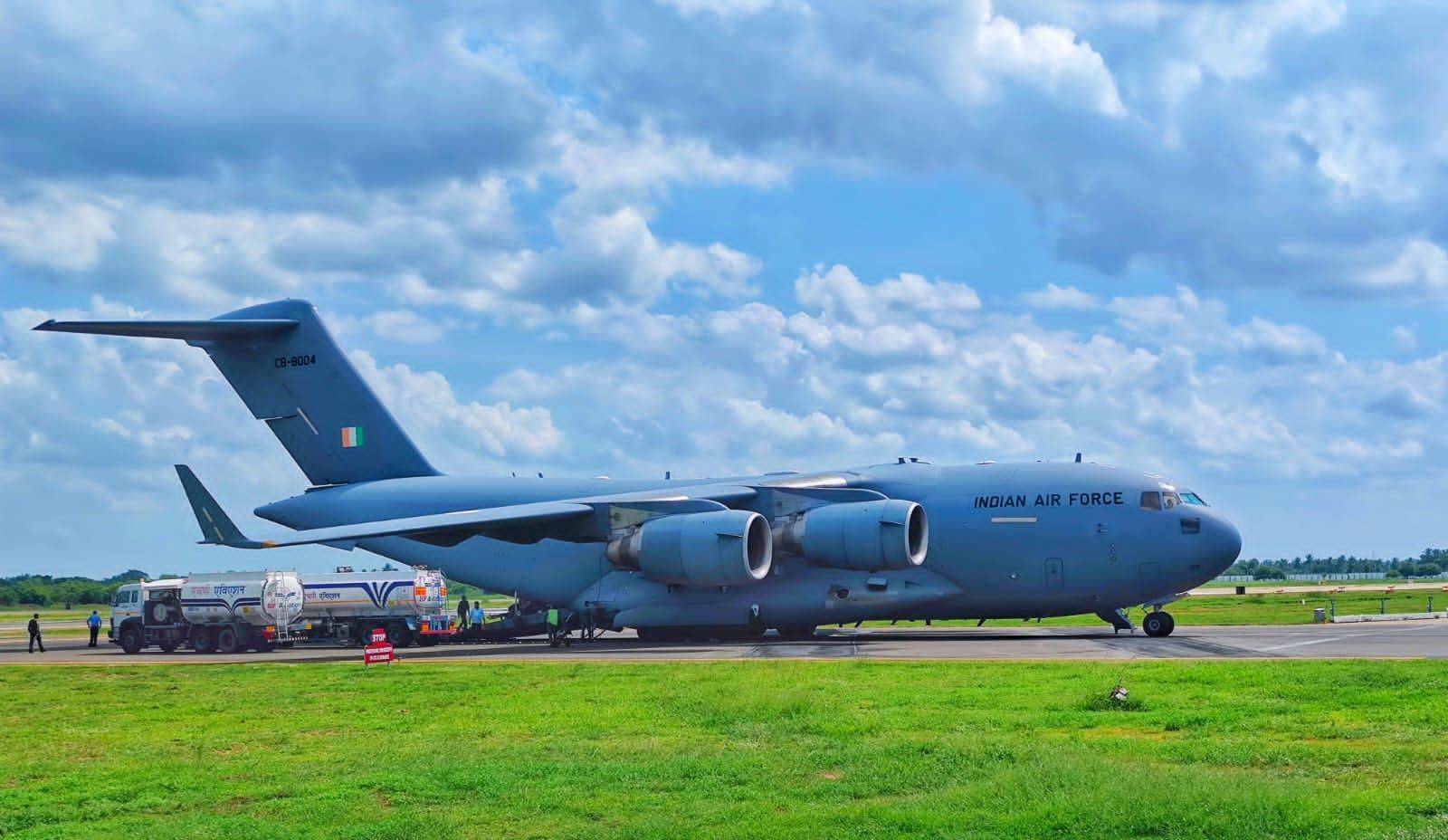Comparison between C-17 Globemaster & C-130J Super Hercules And Which is Bigger?