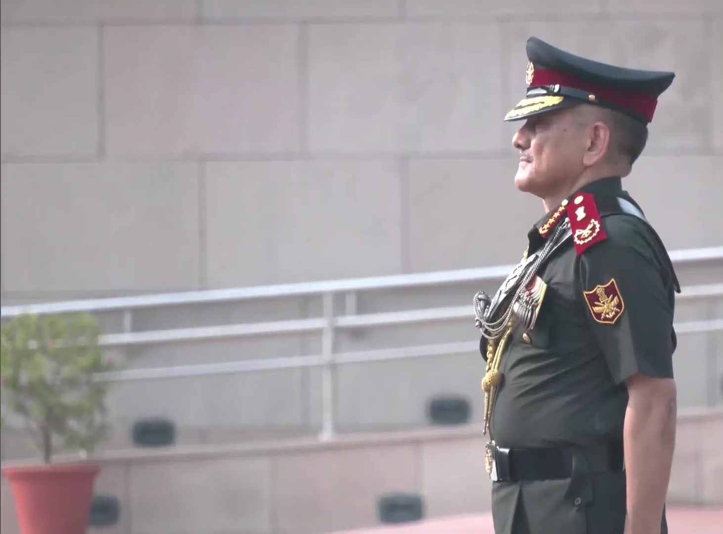 General Anil Chauhan Takes Charge as Chief of Defence Staff (CDS)