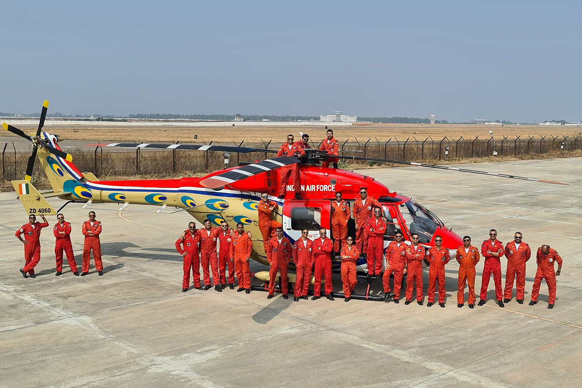 How to Join the IAF Sarang Helicopter Aerobatics Team?