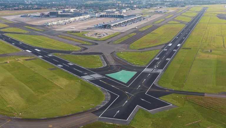 Difference between Runway and Taxiway