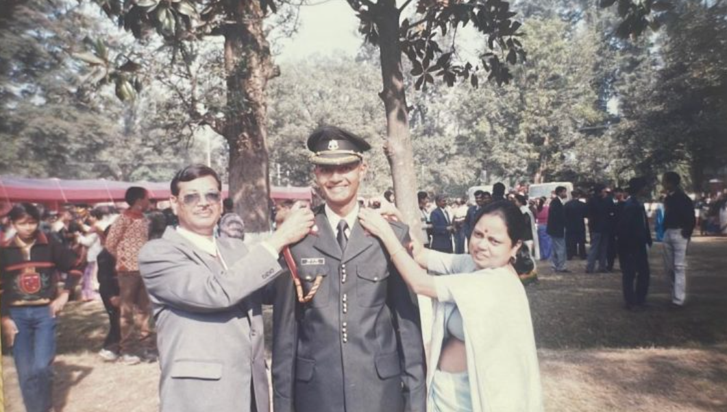 Meet Lt.Col Awate who became IAS Officer in his First Attempt