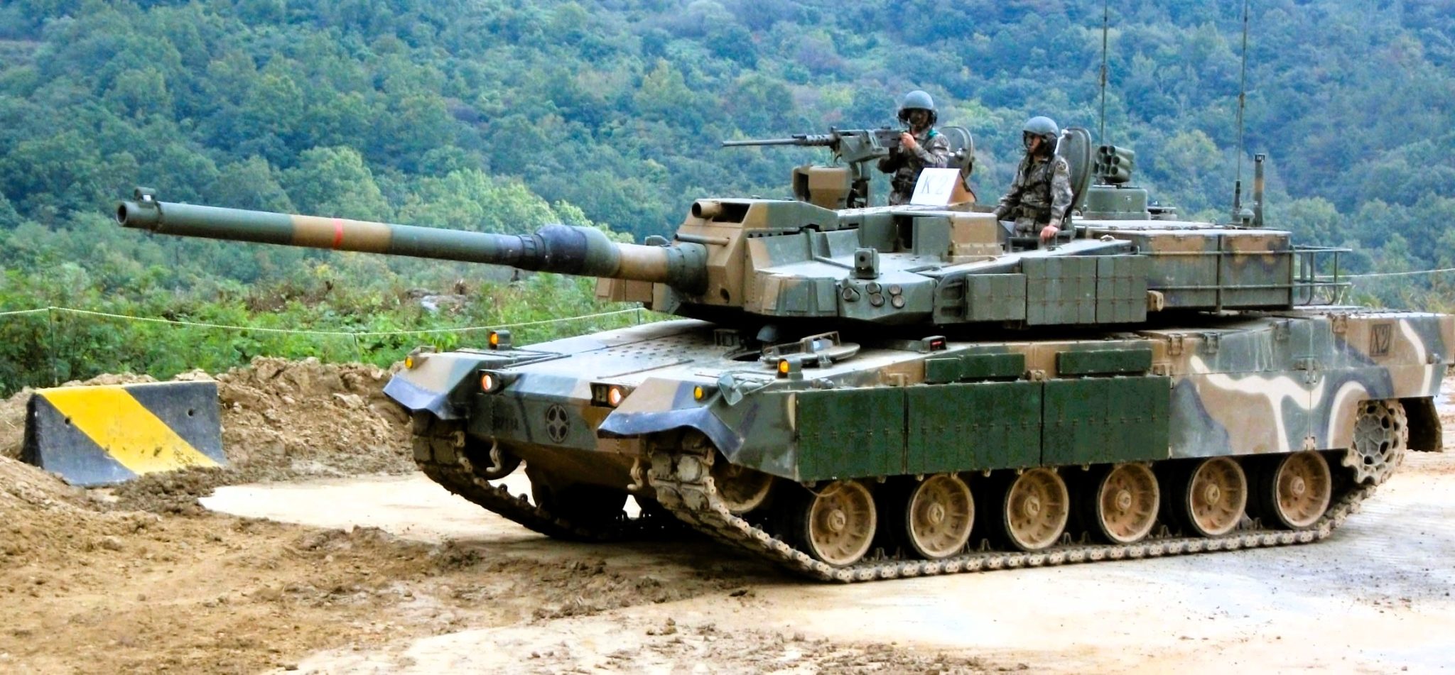 5 World's Most Powerful Battle Tanks 2024