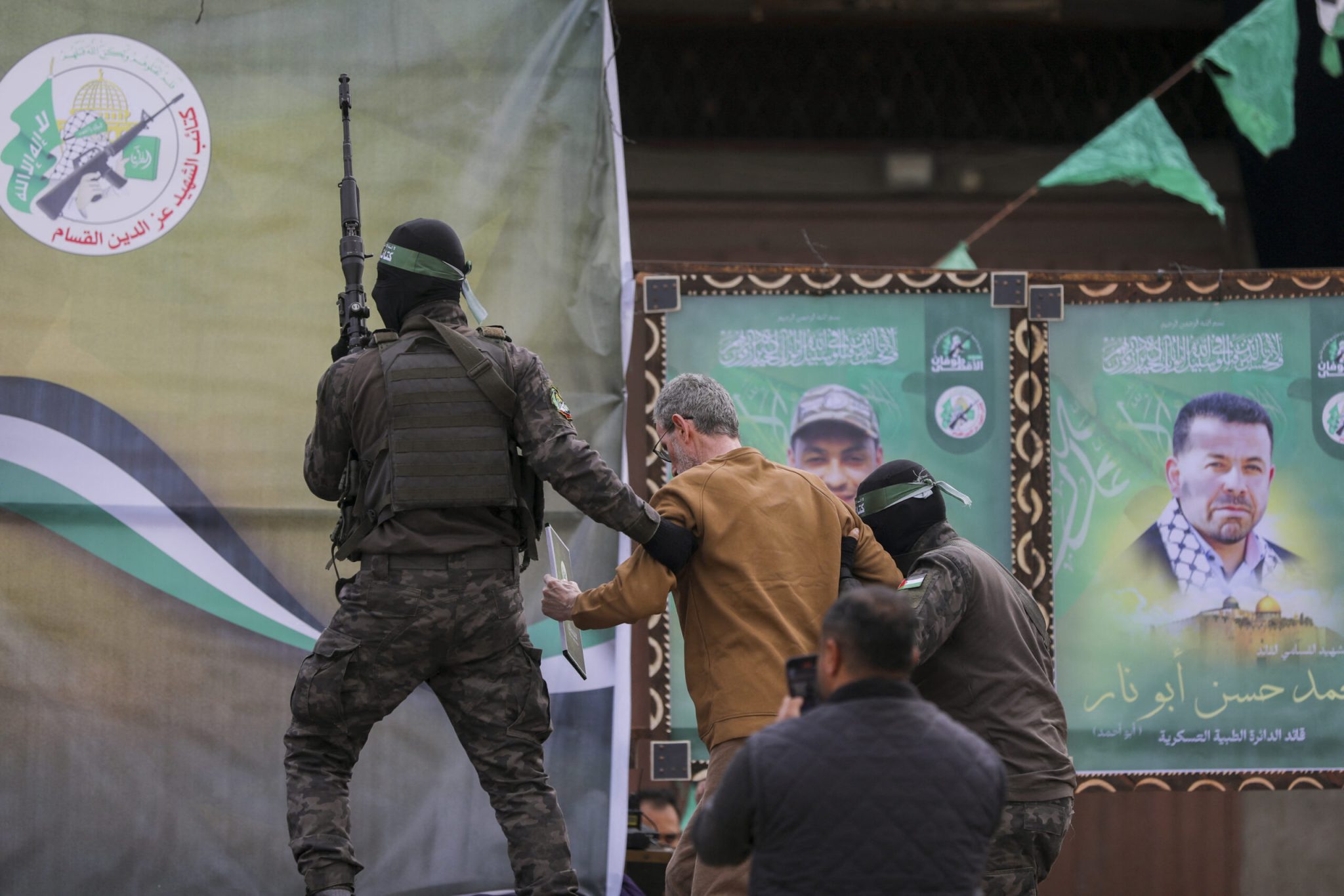 Israeli Defence Minister Calls Hamas Hostage Release Delay a 'Complete ...