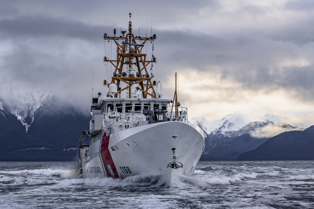 US Coast Guard Commissions First Sentinel-Class Fast Response Cutter in ...
