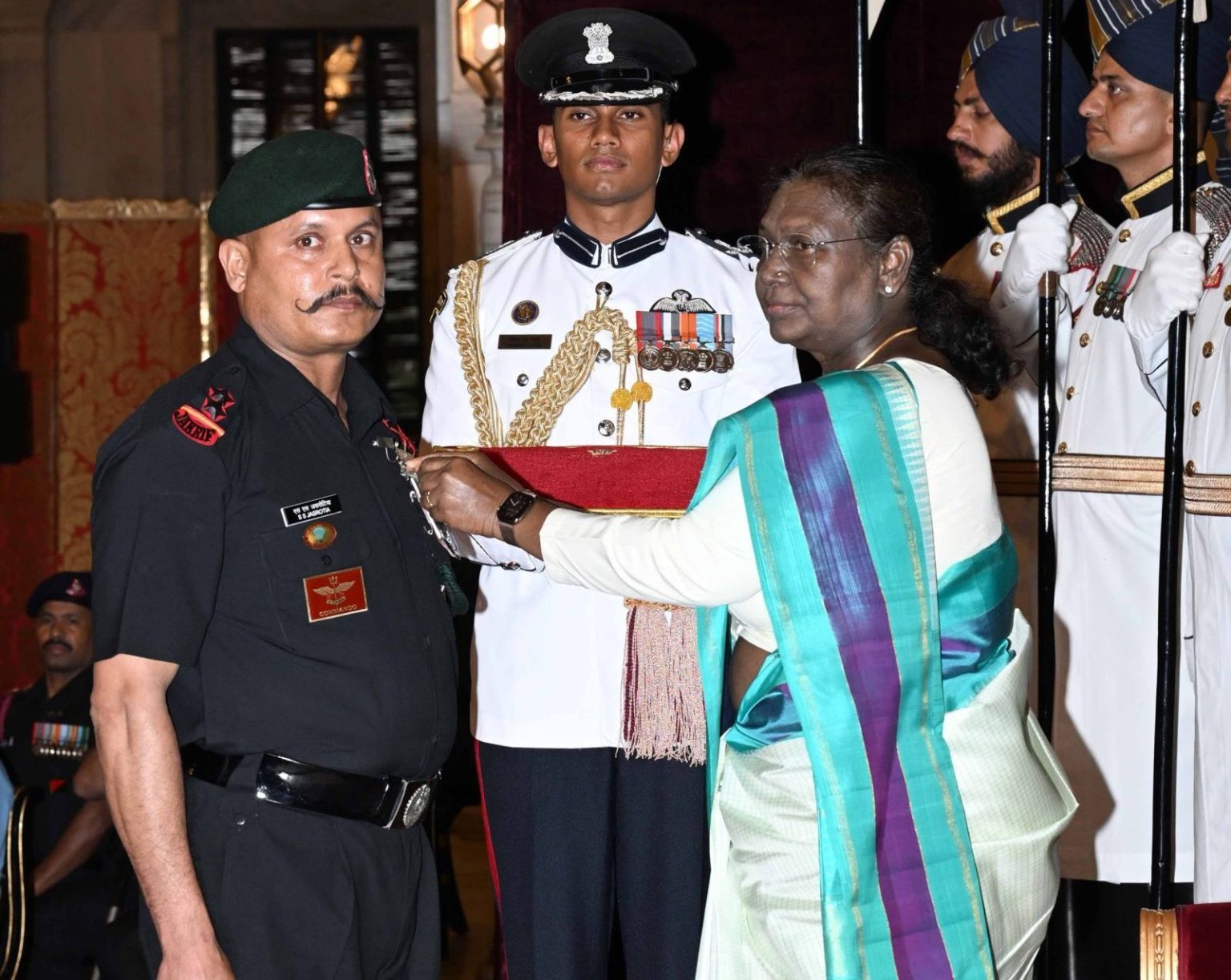 Subedar Sanjeev Singh Jasrotia Awarded Shaurya Chakra for Bravery in ...