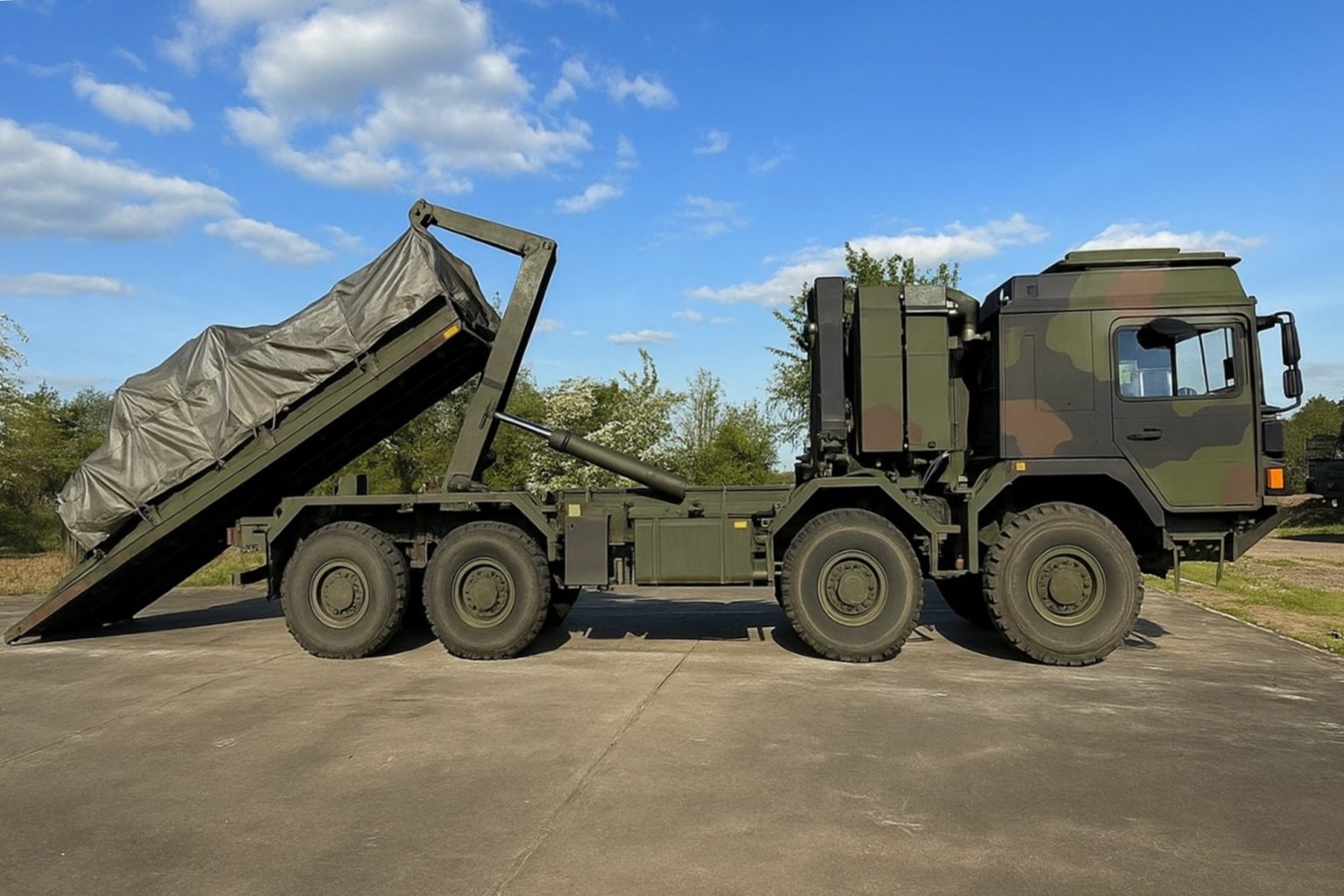British Army Expands Heavy Tactical Support Fleet with New Truck ...