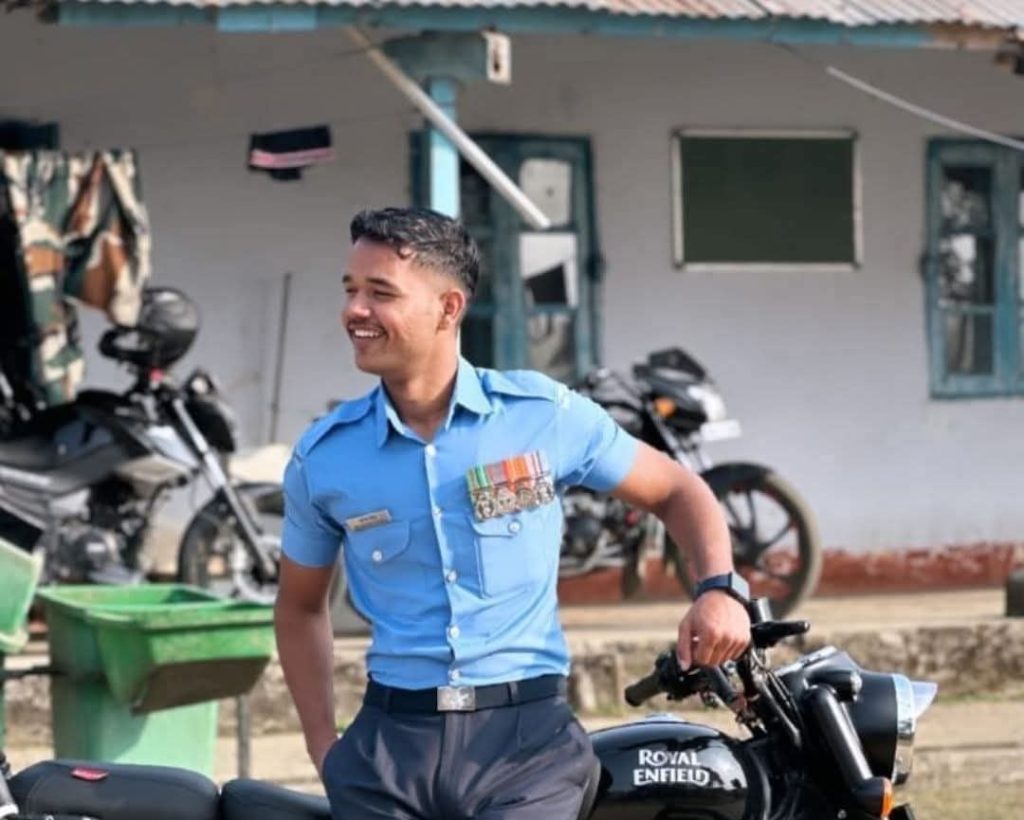 Mortal Remains of IAF's Leading Aircraftman Saurabh Singh Arrive Home ...