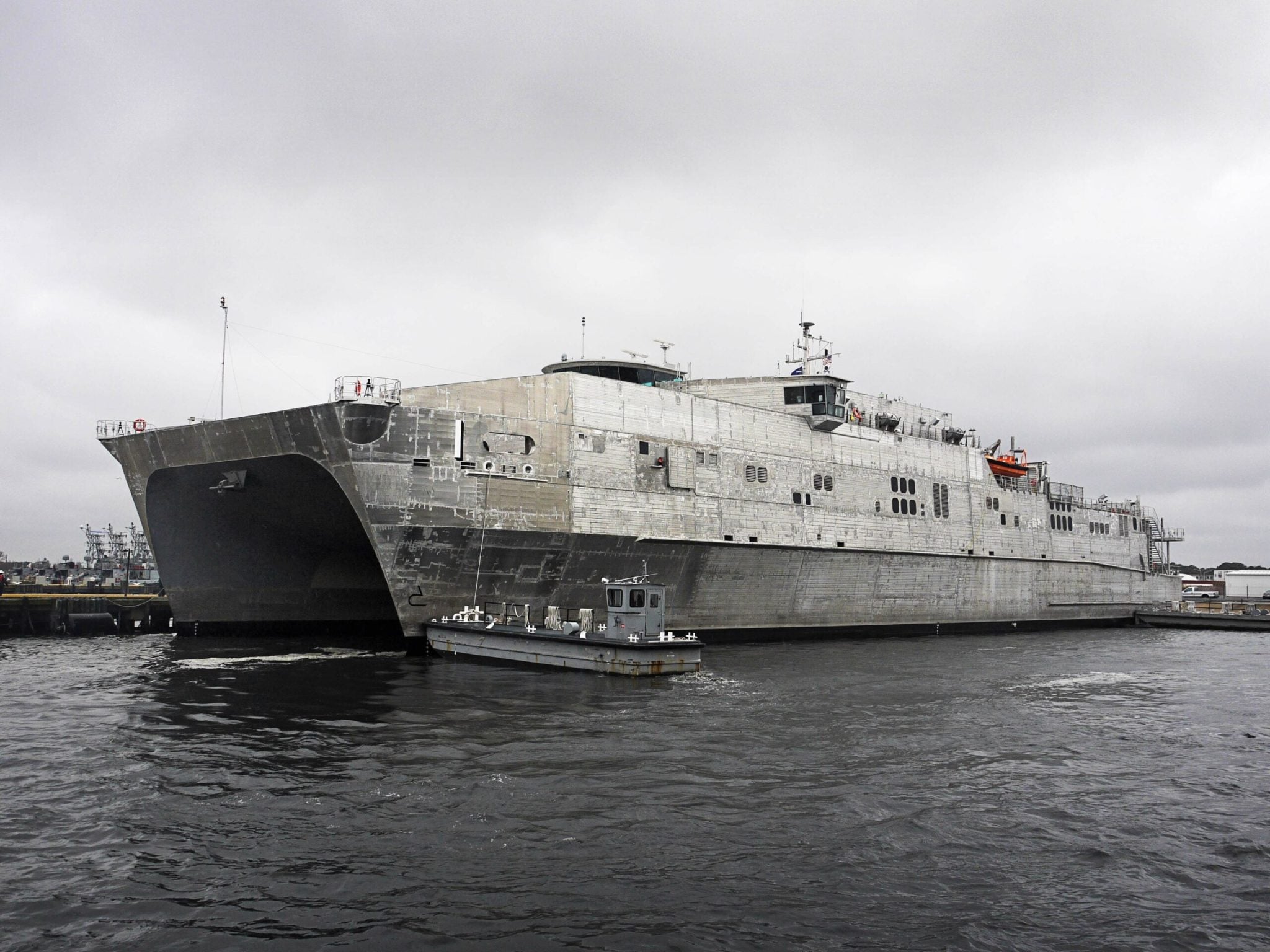 US Navy Christens Final Spearhead-Class Expeditionary Fast Transport ...